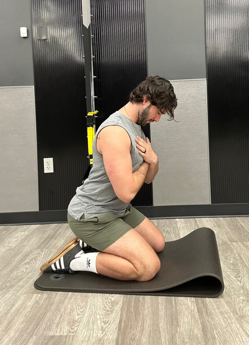 How to do the Kneeling Squat: Benefits, Muscles Worked, & More